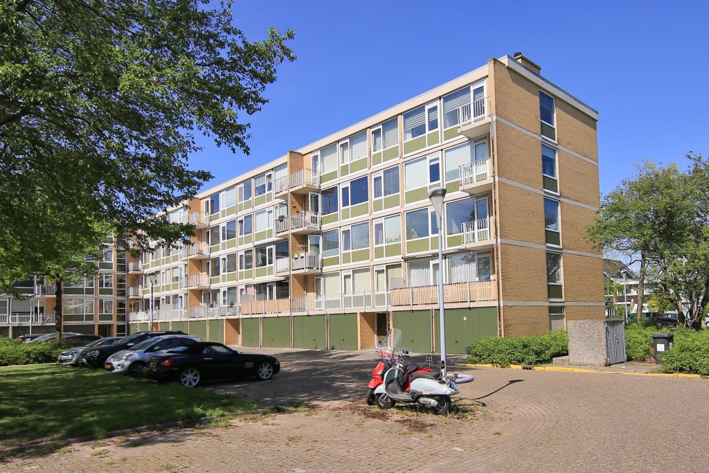 Een driekamer hoekappartement op penthouseniveau met vrij uitzicht voor ...